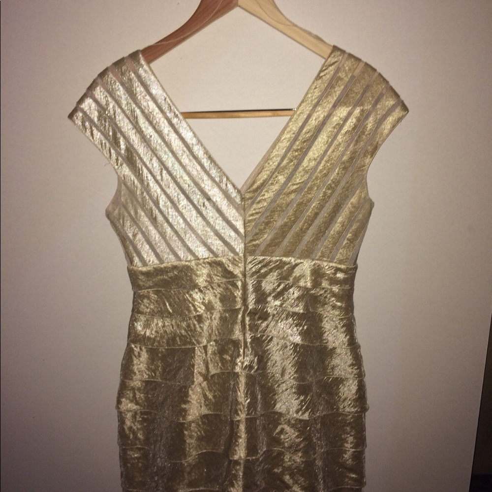 Cache Cocktail Dress In Metallic Gold - Gem